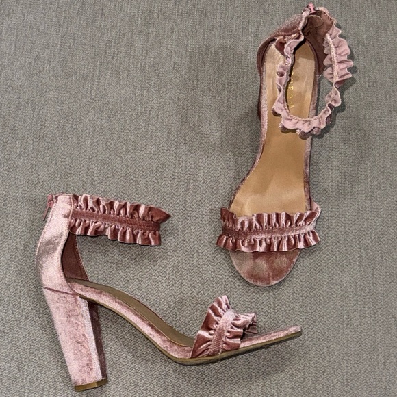 BAMBOO | Shoes | Dusky Pink Ruffle Velvet Heels | Poshmark